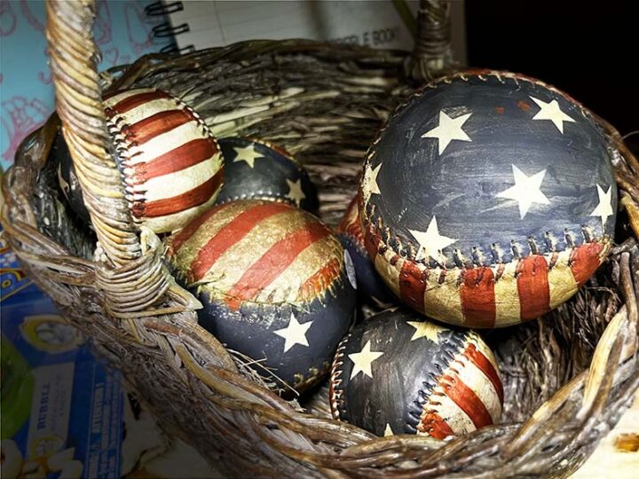 16 Upcycled Patriotic Décor Ideas