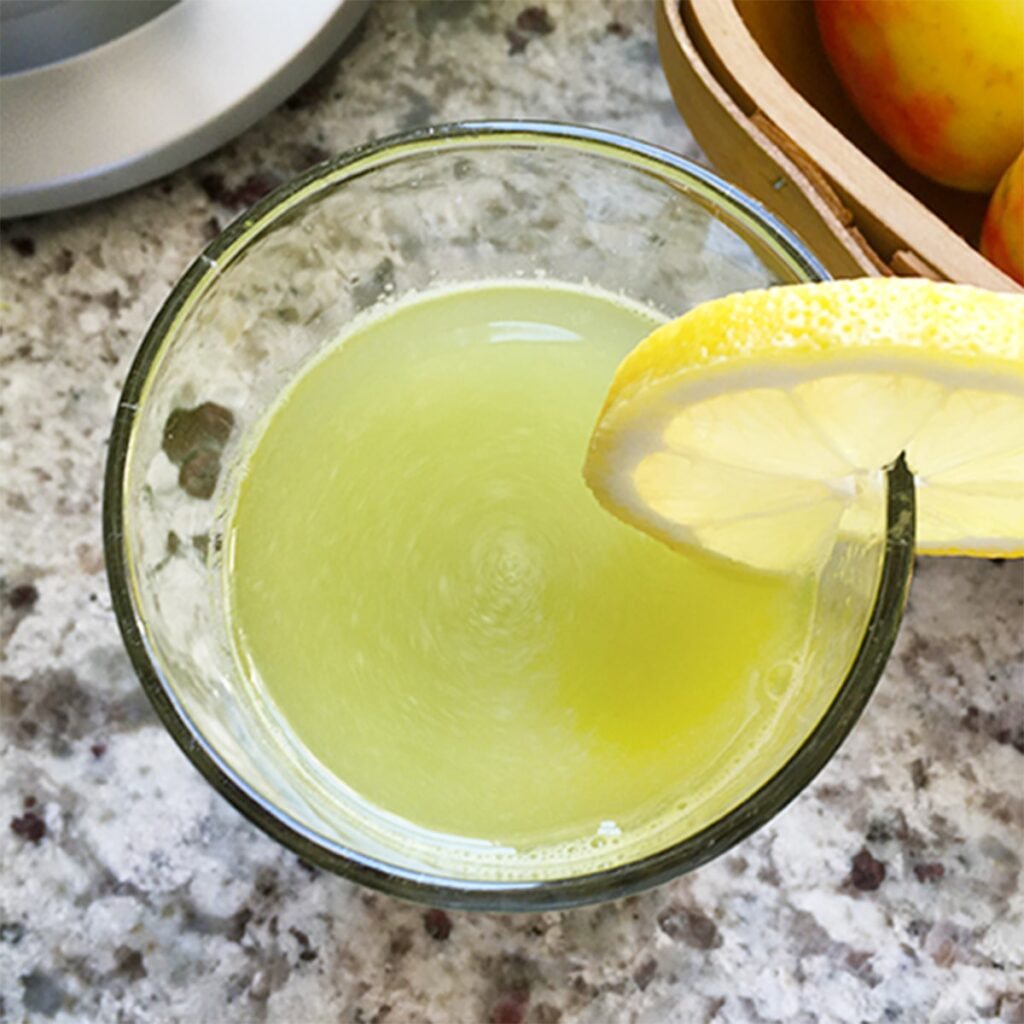 Tangy Celery Detox Juice