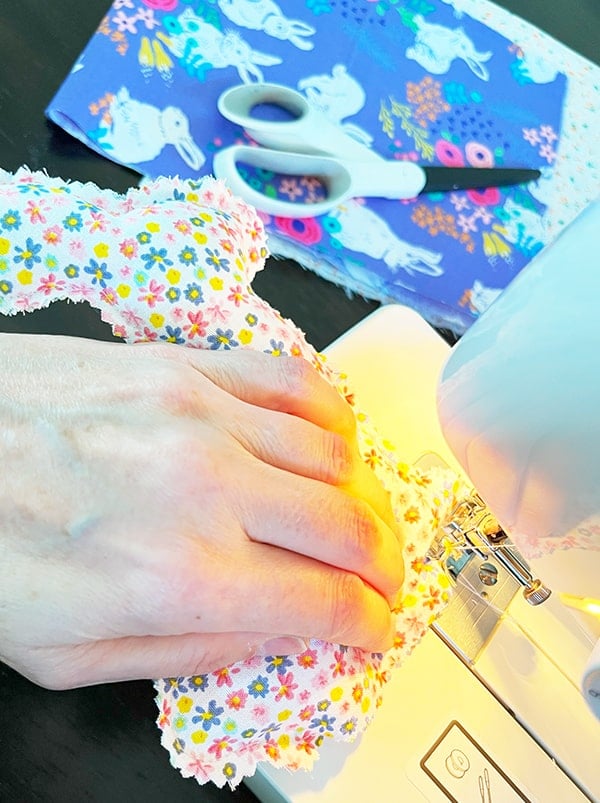 Easy Sew Stuffed Bunny - Free Pattern