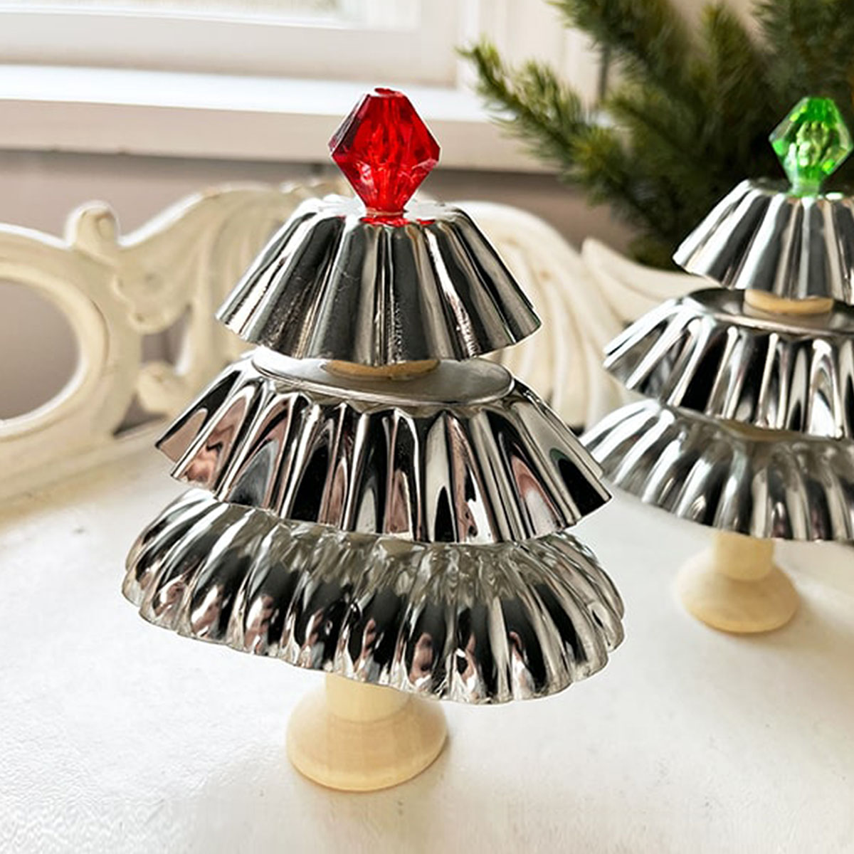 How to Make Repurposed Tart Tin Trees